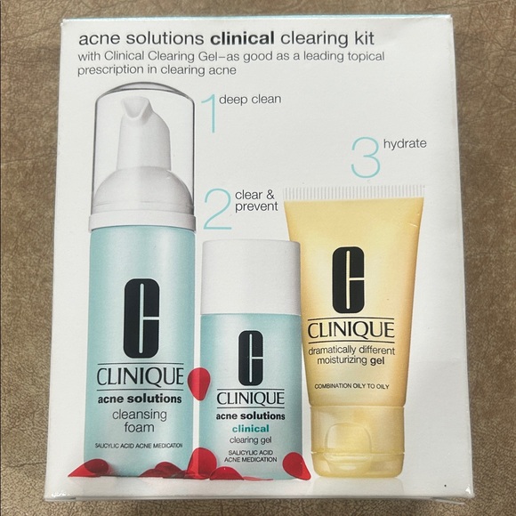 Clinique | Skincare | Clinique Acne Solutions Clinical Clearing Kit ...